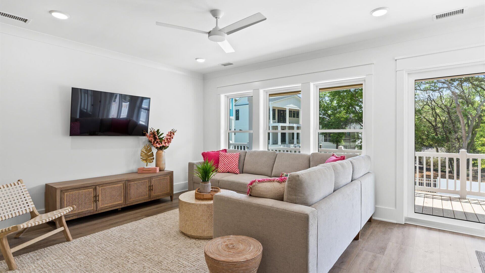 5 Bedroom Beach Retreat W/ Private Pool And Decks - Oak Island, NC