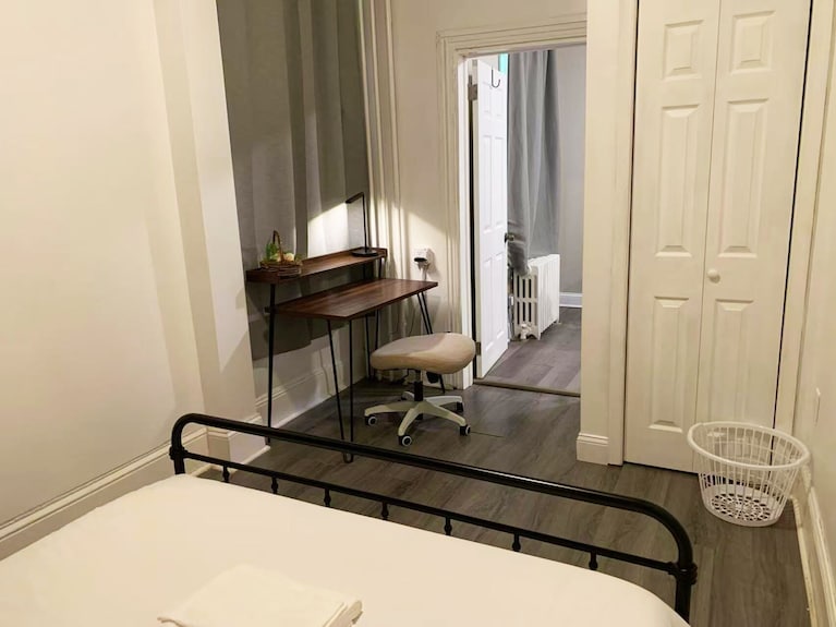 Uinn-at Upenn; 1b; One-bedroom, One Bathroom, A Living Room, And A Mini Kitchen. - 필라델피아