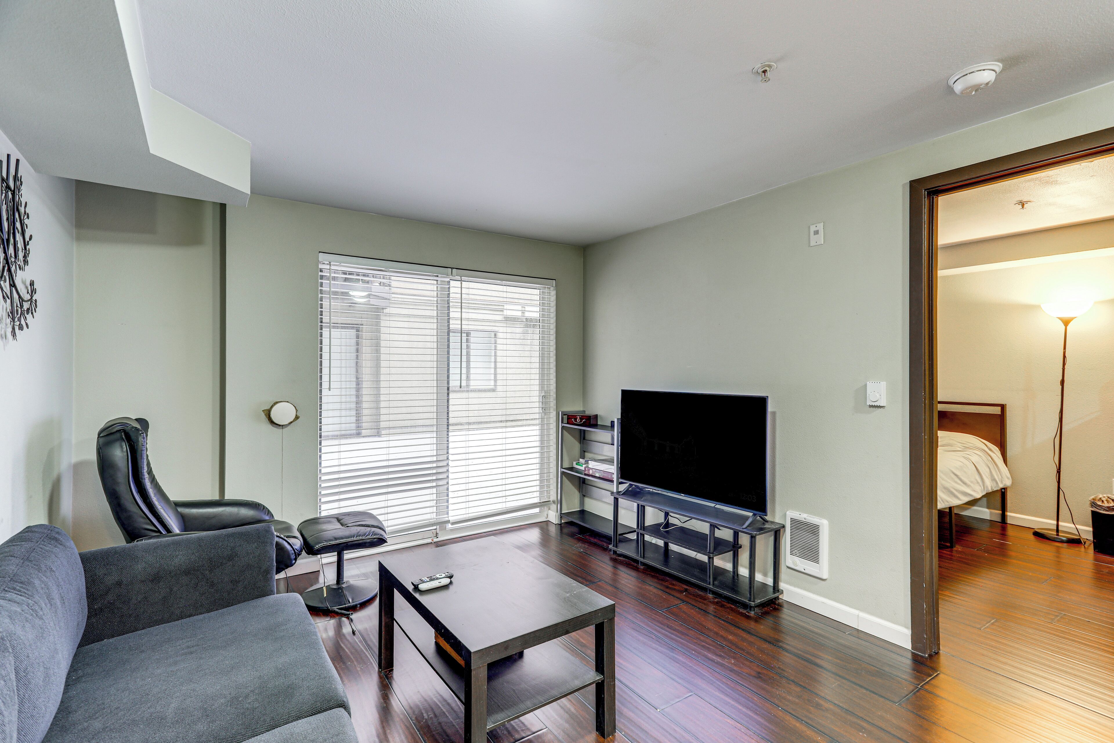 Walkable Belltown Hub Near Lumen Field, World Cup! - Kenmore, WA