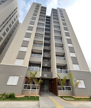 Apartamento básico | Fachada