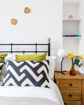 Apartamento, vista para o pátio | Cortinas/cortinados opacos, ferro/tábua de engomar, Wi-fi grátis 