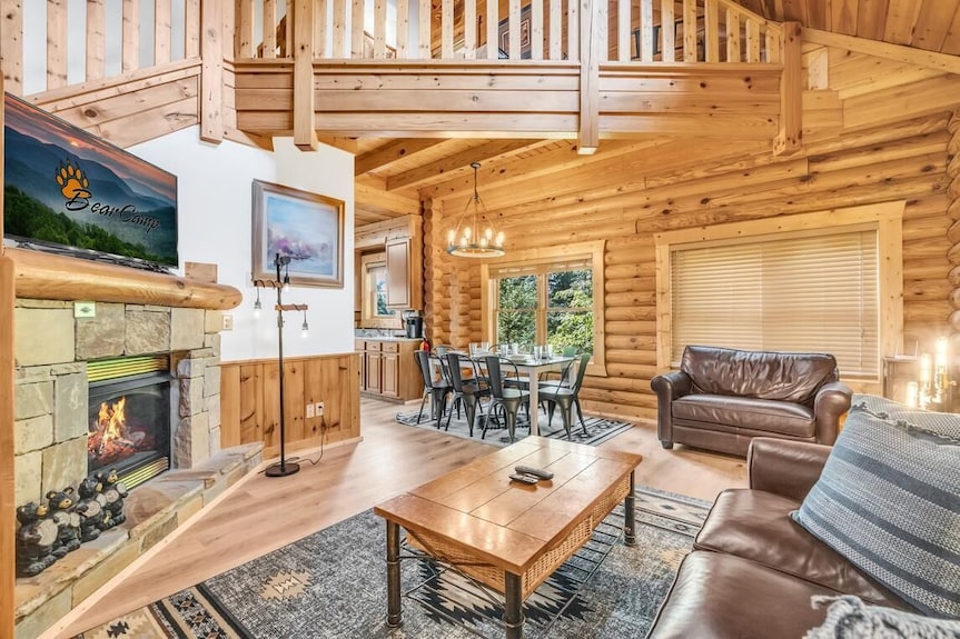 Reserve A Pigeon Forge Cabin With Hot Tub, Arcade Game And Indoor Pool - Tennessee