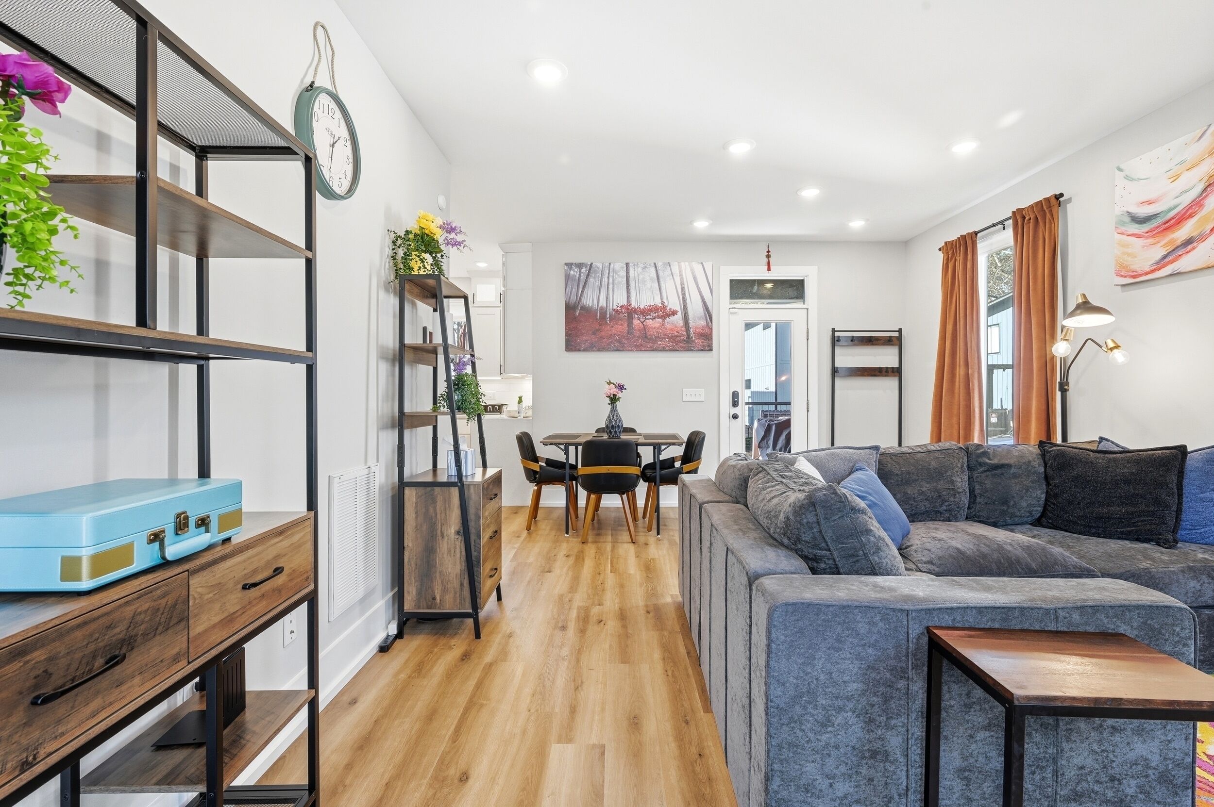 Modern Durham Retreat / 10 Mins From Duke And Downtown Durham - Durham, NC