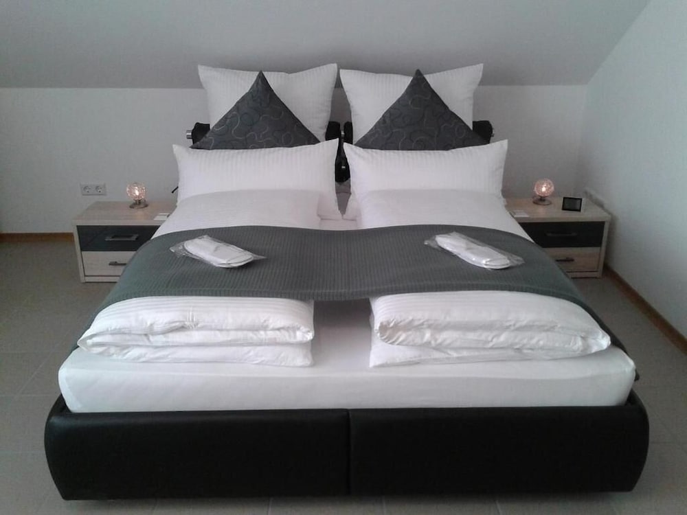 Dzt-schwarzwaldhotel Garni - Villingen-Schwenningen