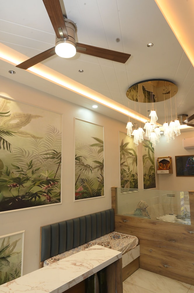 Hotel Shivansh - Sikar