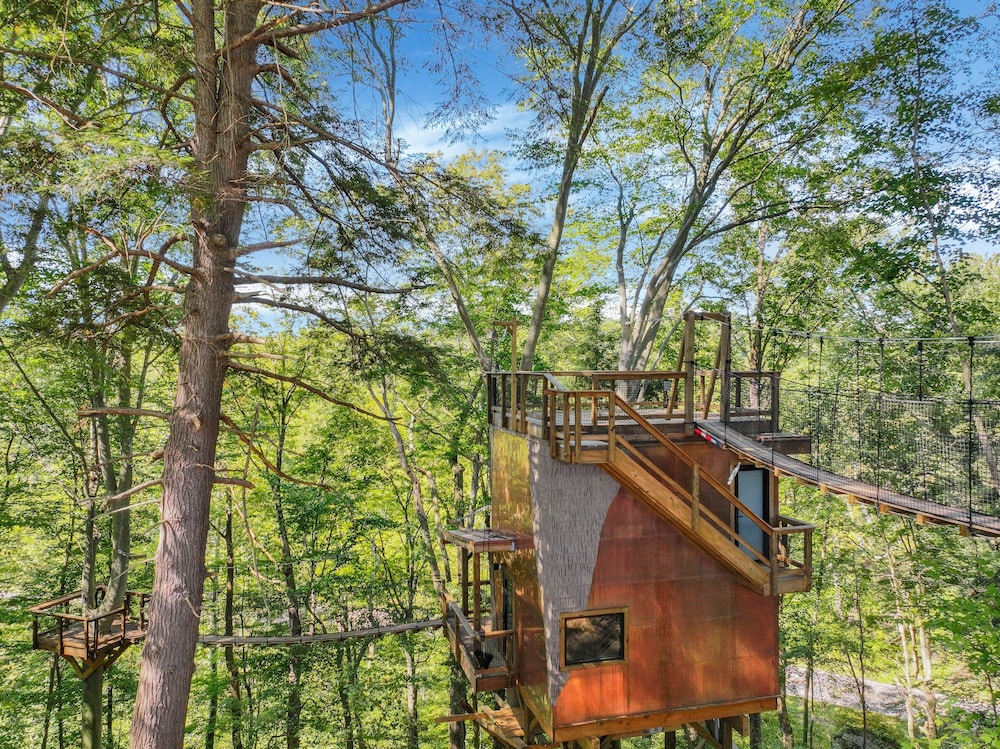 The Time Machine Treehouse Reviews, Deals & Photos 2026 - Vrbo