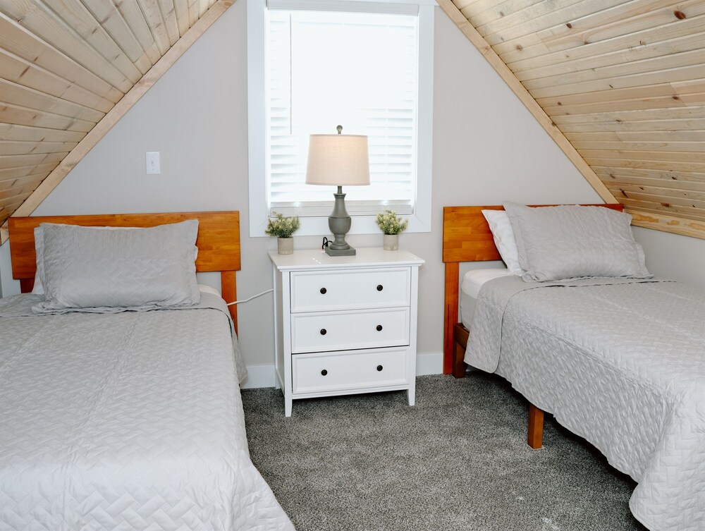 Waterside Cove at StoneCreek Farms | Sleeps 4 - Lawrence County | Vrbo