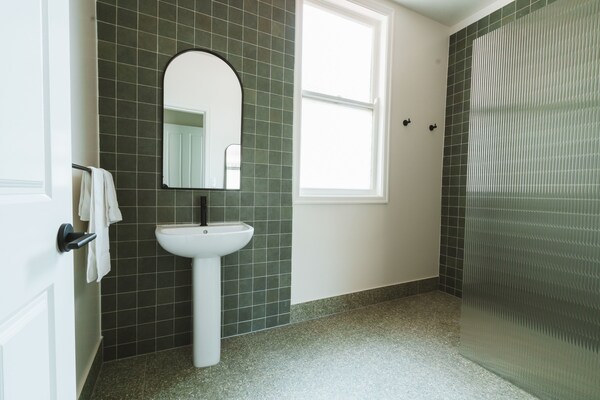 Commercial Hotel Boonah - Scenic Rim Regional