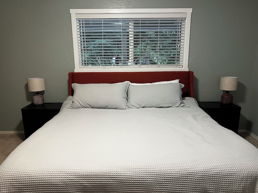 Cain Lakehouse with Outdoor Sauna Reviews, Deals & Photos 2026 - Vrbo