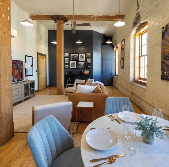 Historic Luxury Condo In Knoxville Old City Downtown - Knoxville, TN