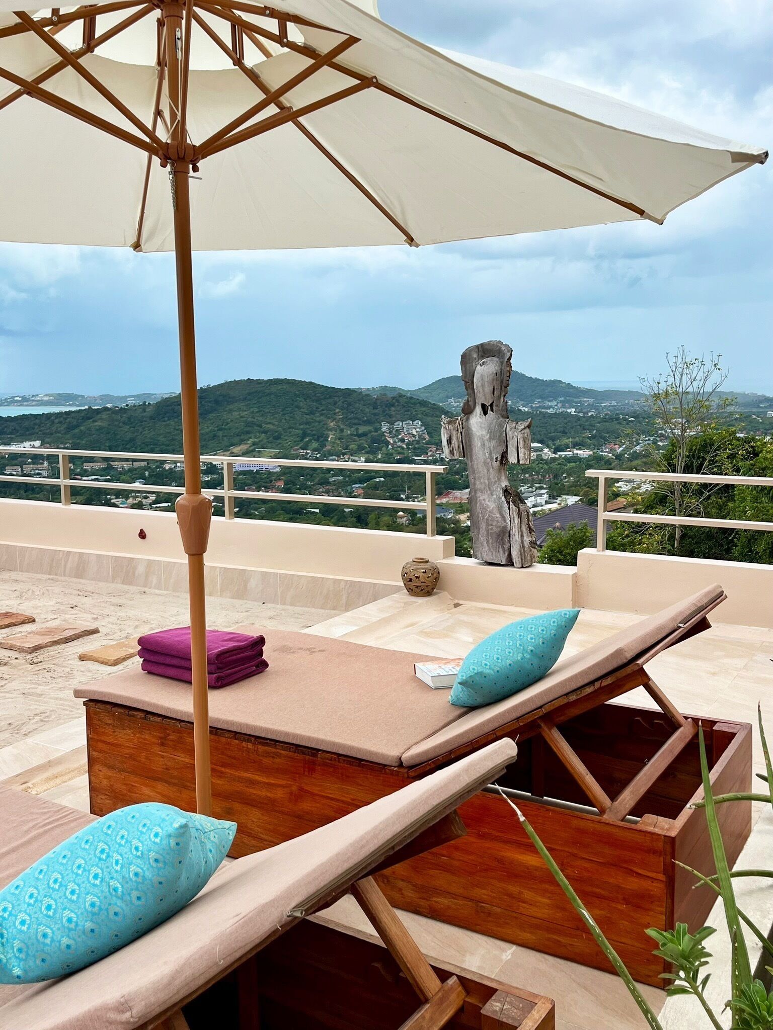 Vila luxo, vista para o mar | Terraço/pátio