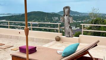 Vila luxo, vista para o mar | Terraço/pátio