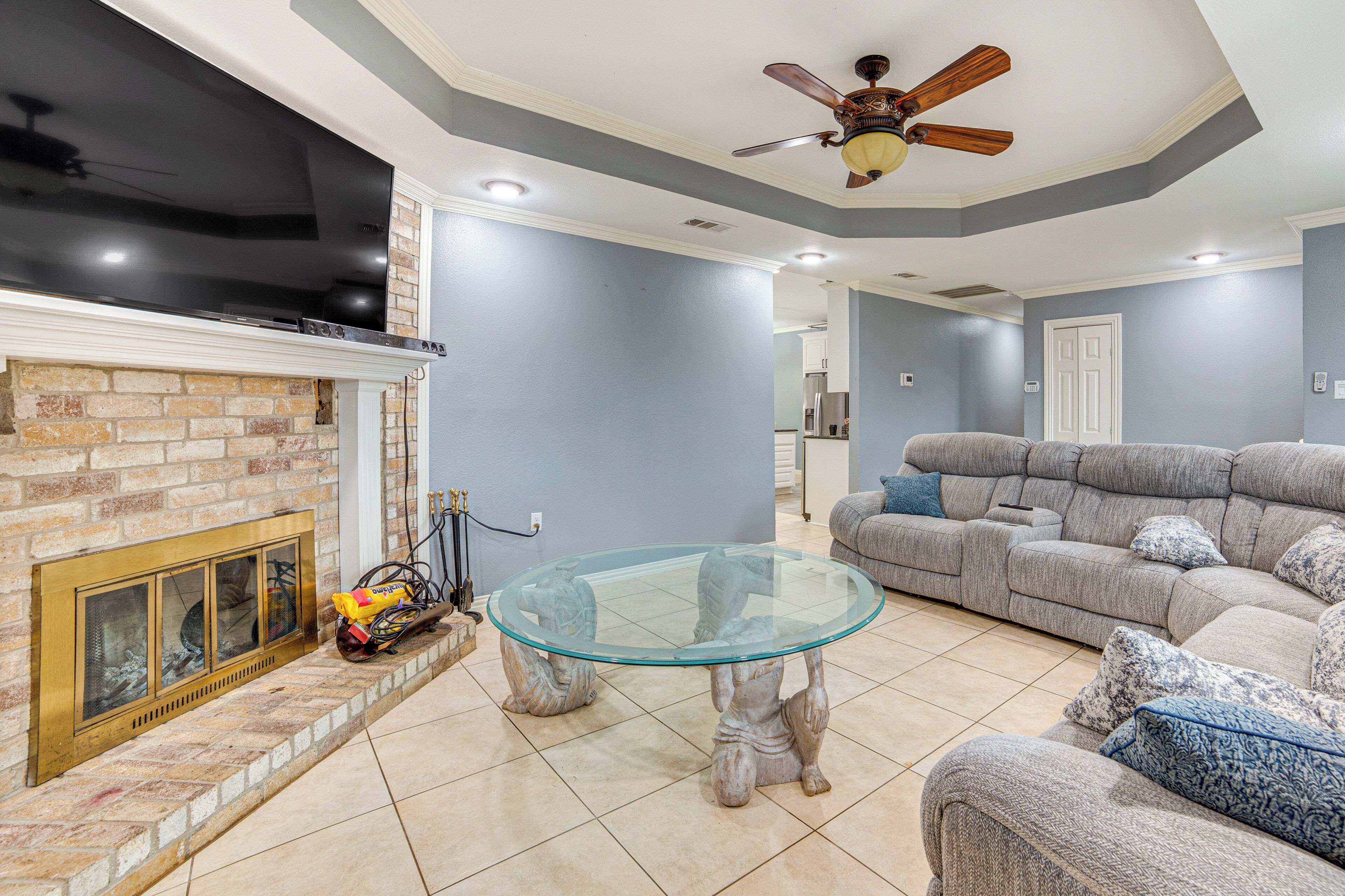 Dallas Area Home W/ Hot Tub, Families Welcome! - DeSoto, TX