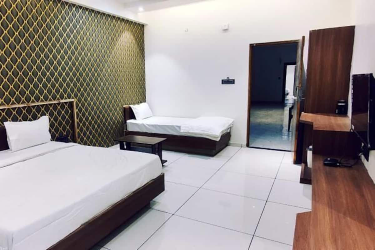 Quarto triplo luxo | Wi-Fi de cortesia