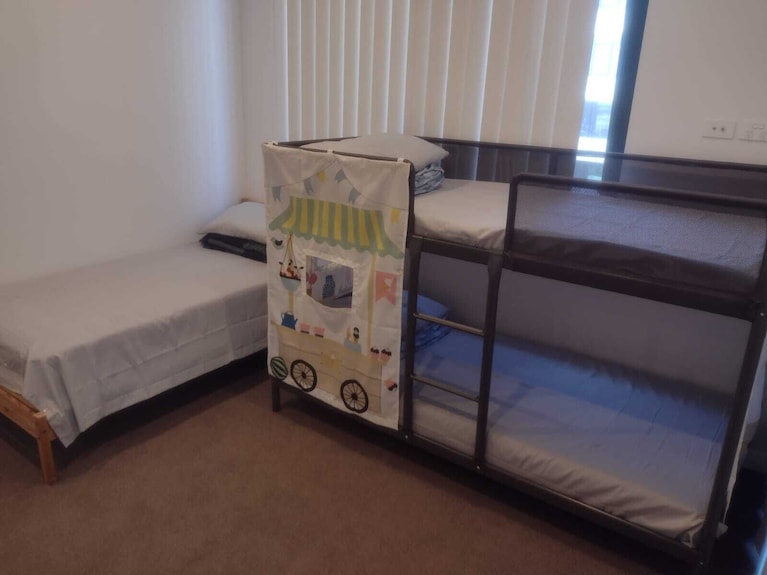 Sydney Metro Tallawong Holiday Apartment-entire (Great Location) - Blacktown