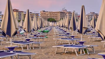 Estúdio, vários quartos, terraço | Praia