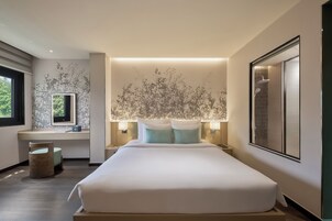 Quarto casal grand, vista para o parque | Frigobar, escrivaninha, espaço de trabalho para notebook