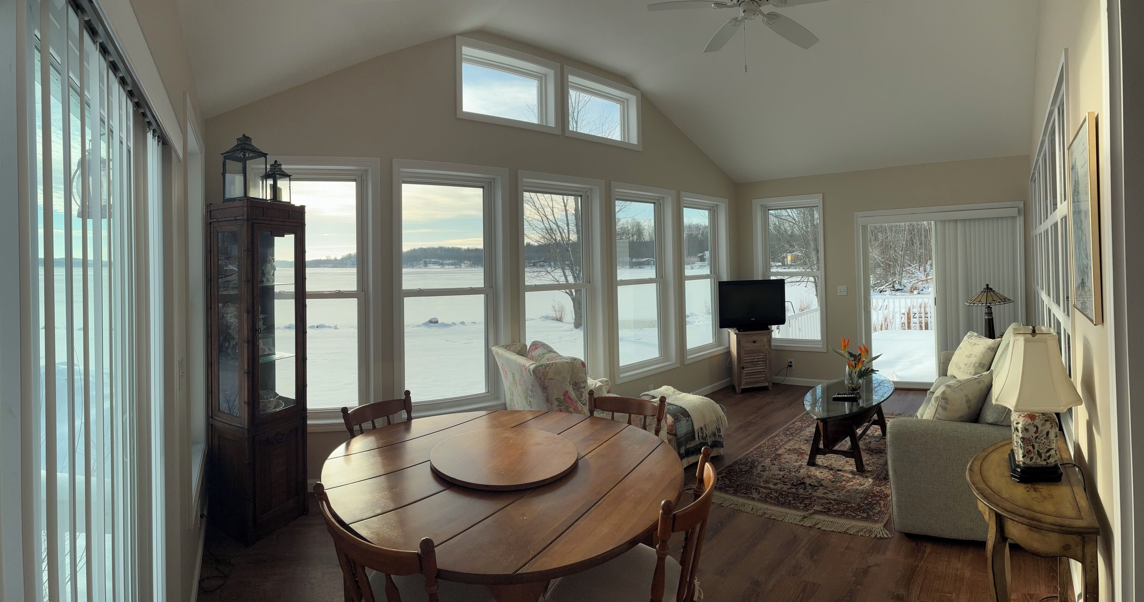 Lakefront 2-bedroom Home With Dock And Ac, Minutes From Chautauqua, Sleeps 6 - Chautauqua, NY