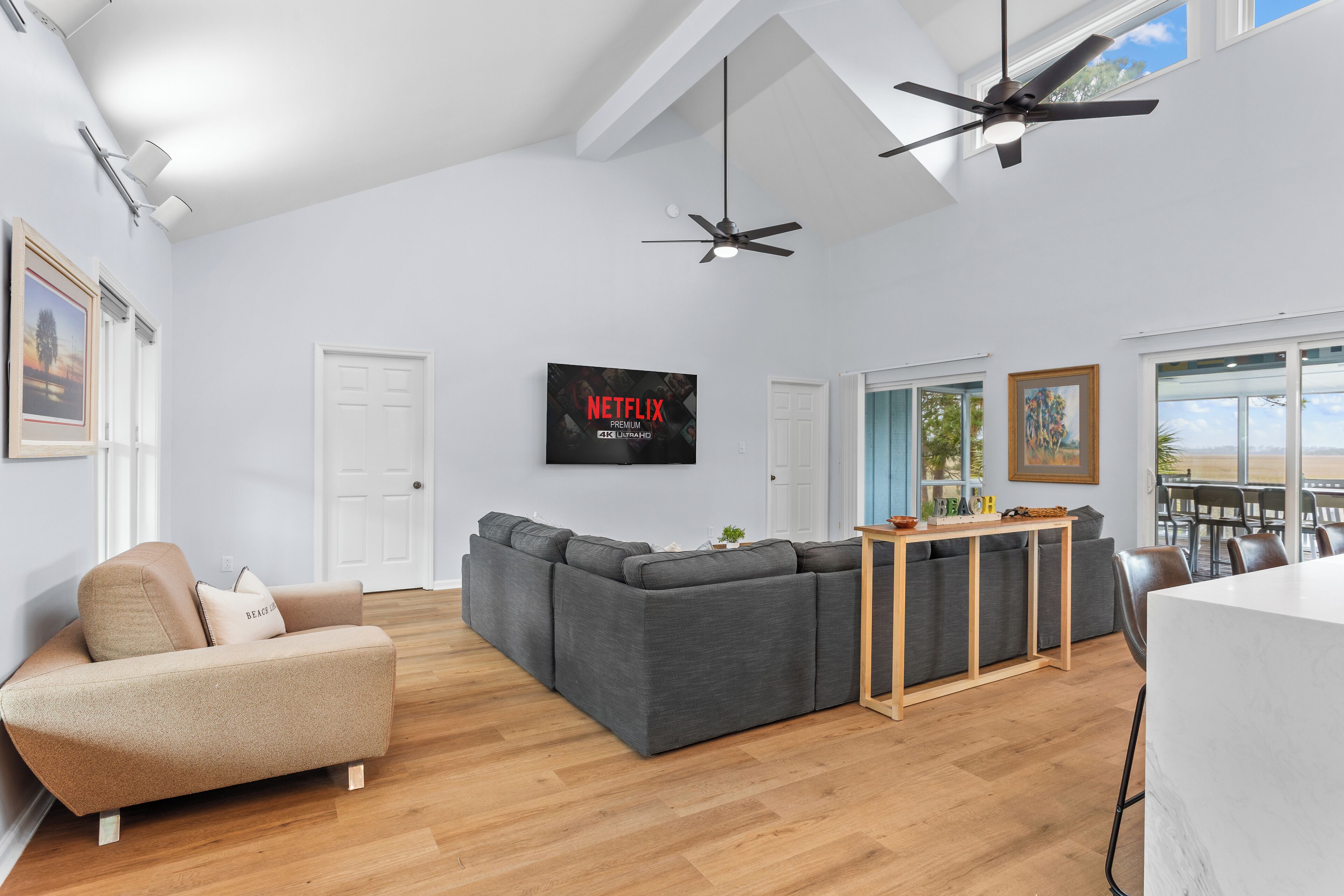 Remodeled Center Island Marsh Retreat, 2 \Ngolf Carts, Excellent Views, Private - Fripp Island, SC