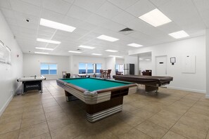 Condo, várias camas (Sandpiper 611) | Sala de jogos