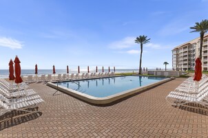 Condo, várias camas (Sandpiper 611) | Piscina | Piscina aquecida