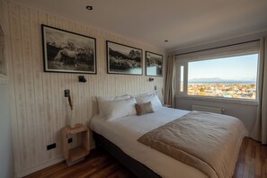 Suíte conforto, 1 cama King e sofá-cama, vista para o oceano | Vista para praia/oceano