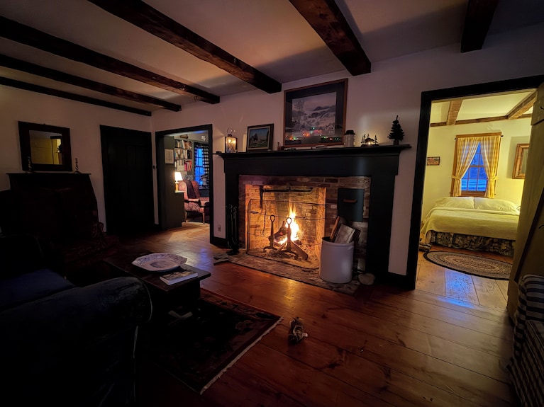 Serene 3-bed Cottage In The Midcoast Maine Woods, Perfect For A Quiet Getaway. - Maine