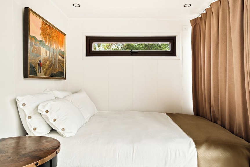 Luxx Space Cabin Tiny House With Rooftop Deck, Private Fenced Patio. - Taos, NM