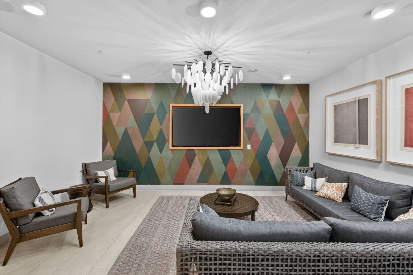 Modern Tempe Gem! 1br W/ Pool & Balcony Near Asu - Tempe, AZ