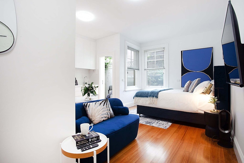 Bright and Beautiful Studio in Quiet Neighbourhood - Sydney | Vrbo