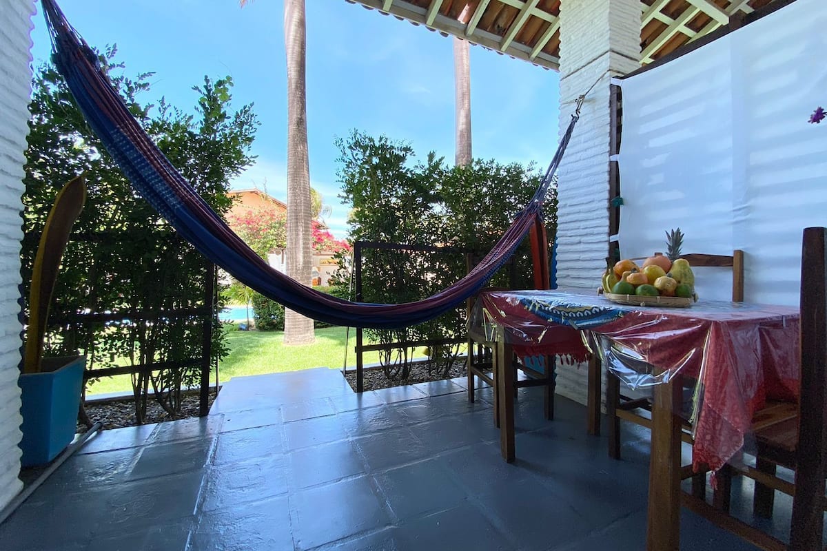 Quarto casal, varanda, vista para o jardim | Wi-Fi de cortesia