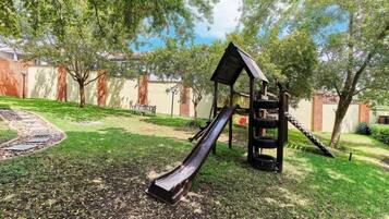 Apartamento, 2 quartos, fumadores, varanda | Área para crianças