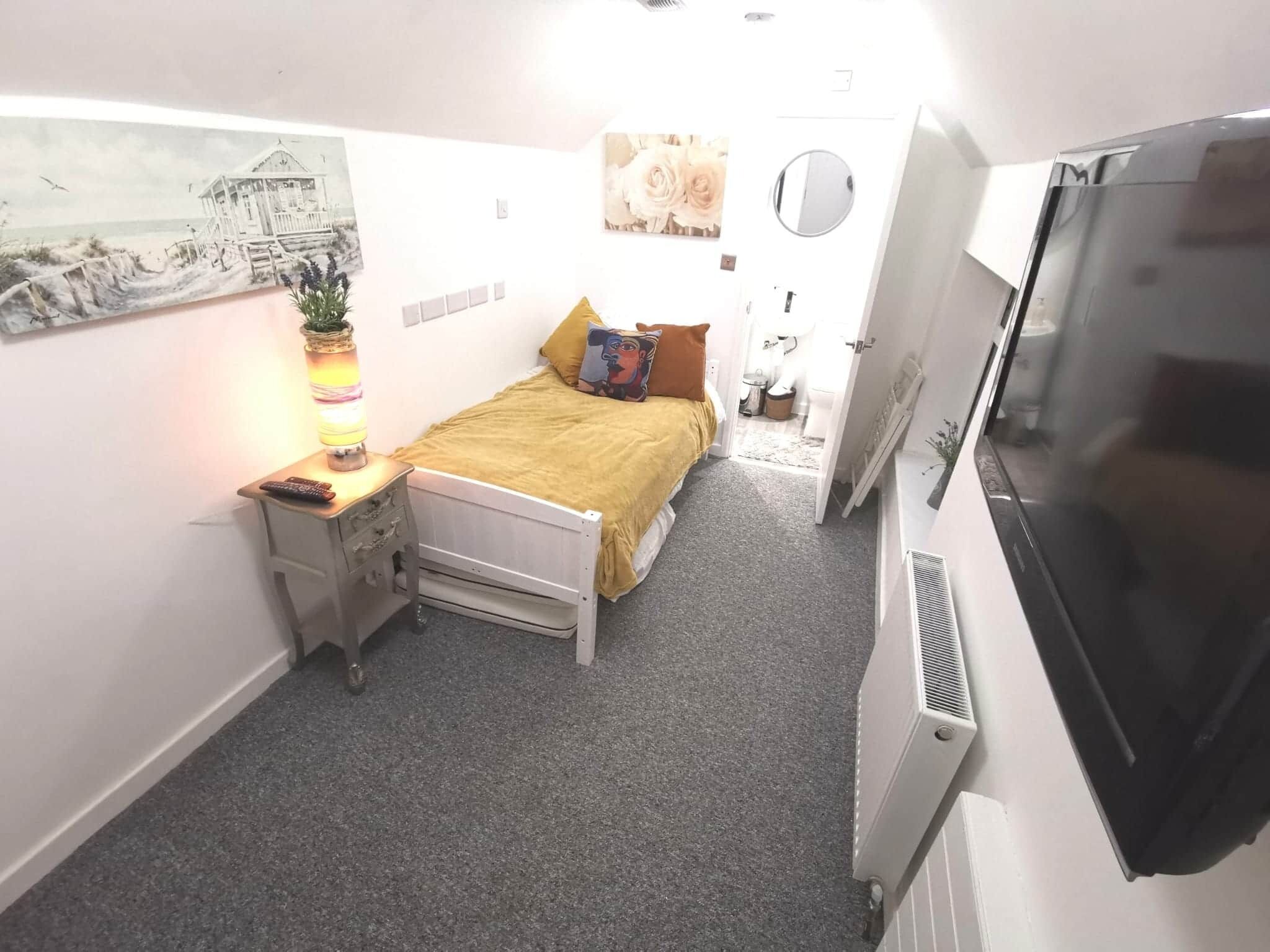 Bespoke En-suite Room Banbury - Banbury