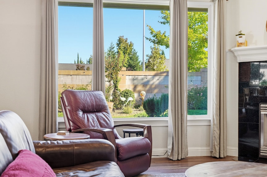 Westside Beauty Near Trails - Shasta Lake, CA