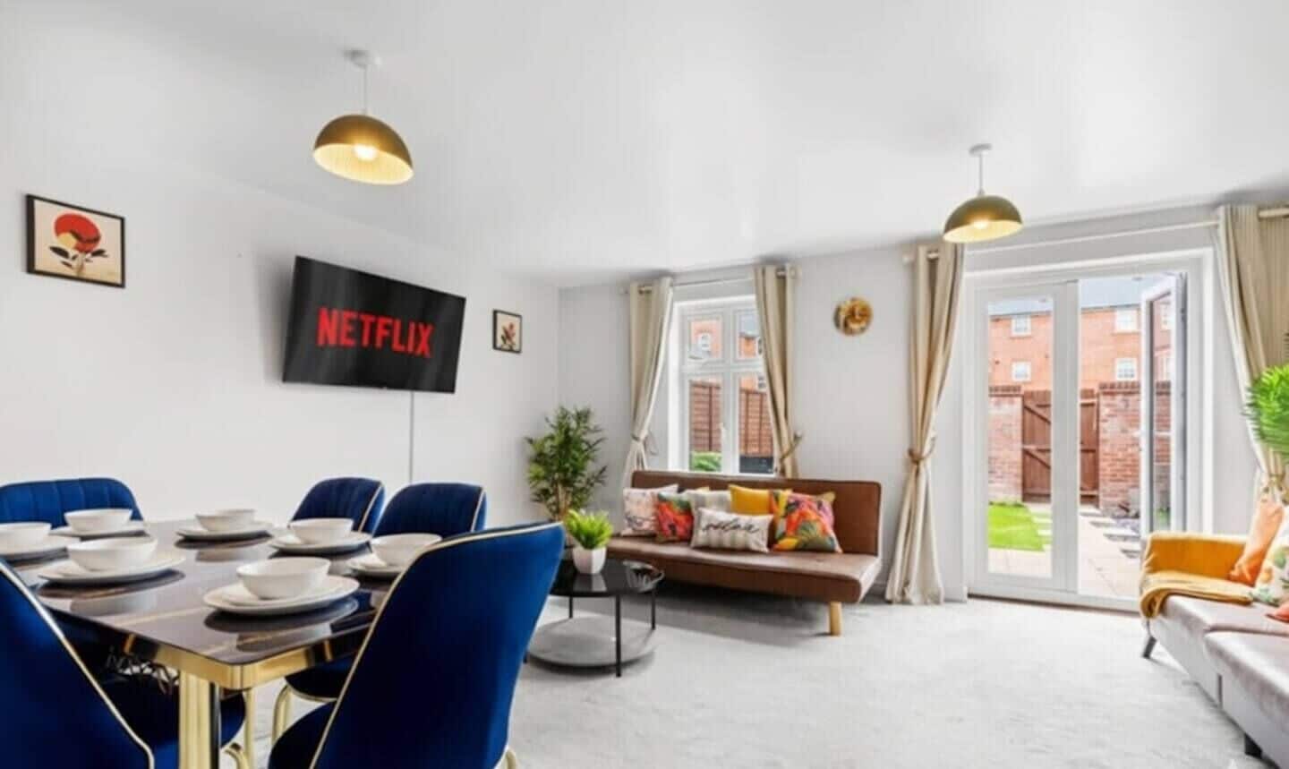 7pp 3br| Tv Each Bedroom | Free Parking | Wifi | 2 Bathroom - Swindon