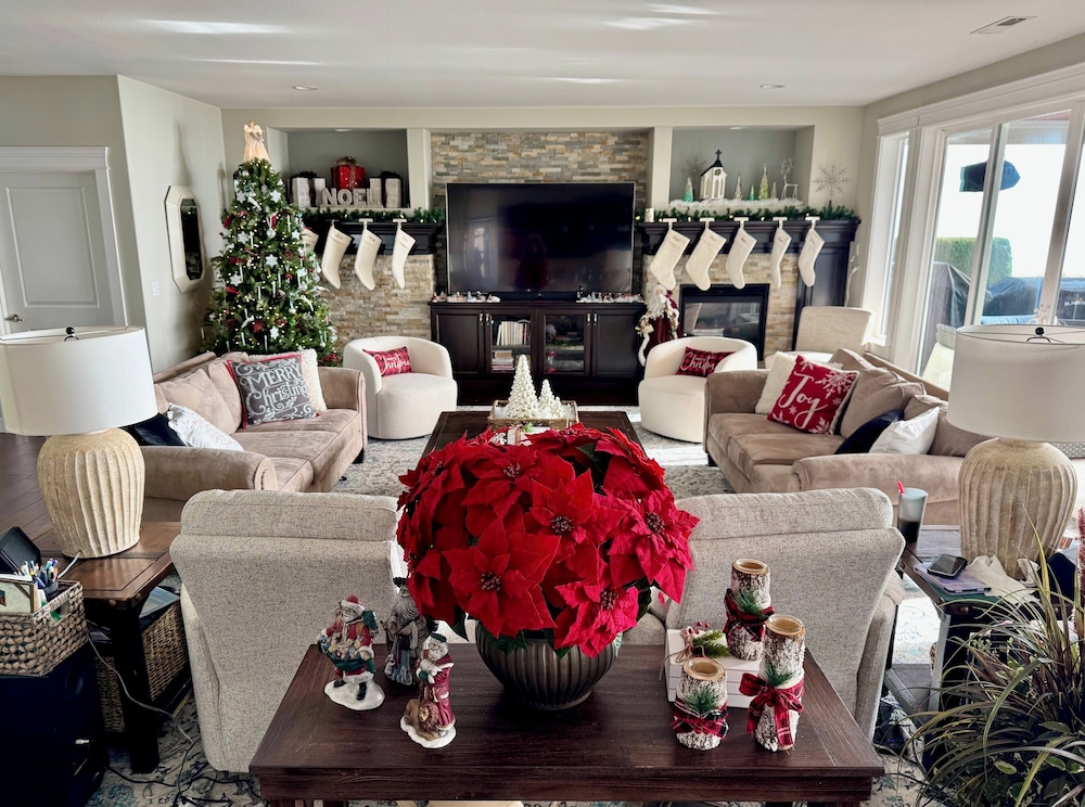 FIFA World Cup 2026 Upscale Retreat – Sleeps 8, Private Pool & Mt ...