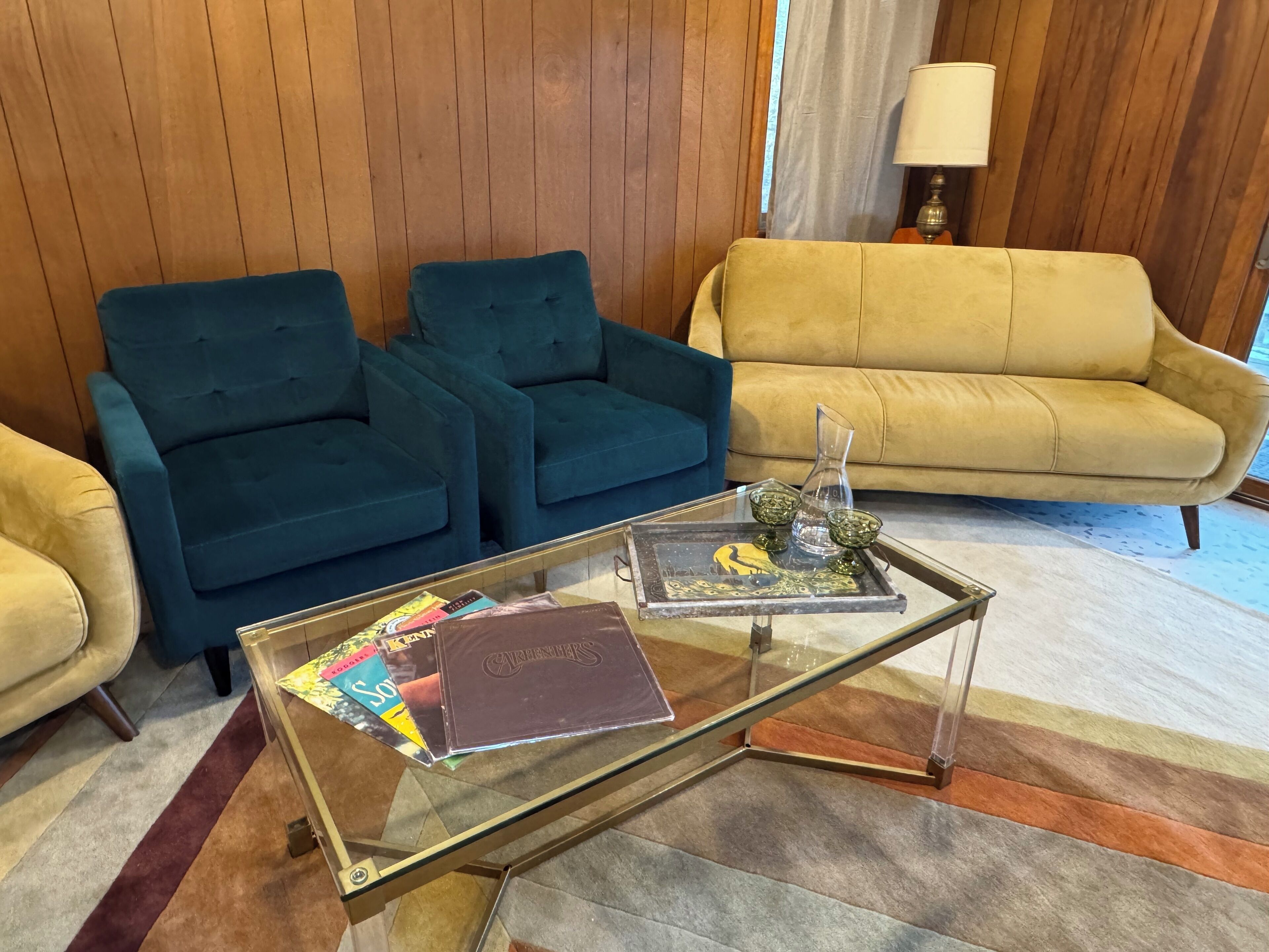 Renovated Midcentury Modern Vibe 3-bedroom Retreat Steps From Downtown Lakeport - Lakeport, CA