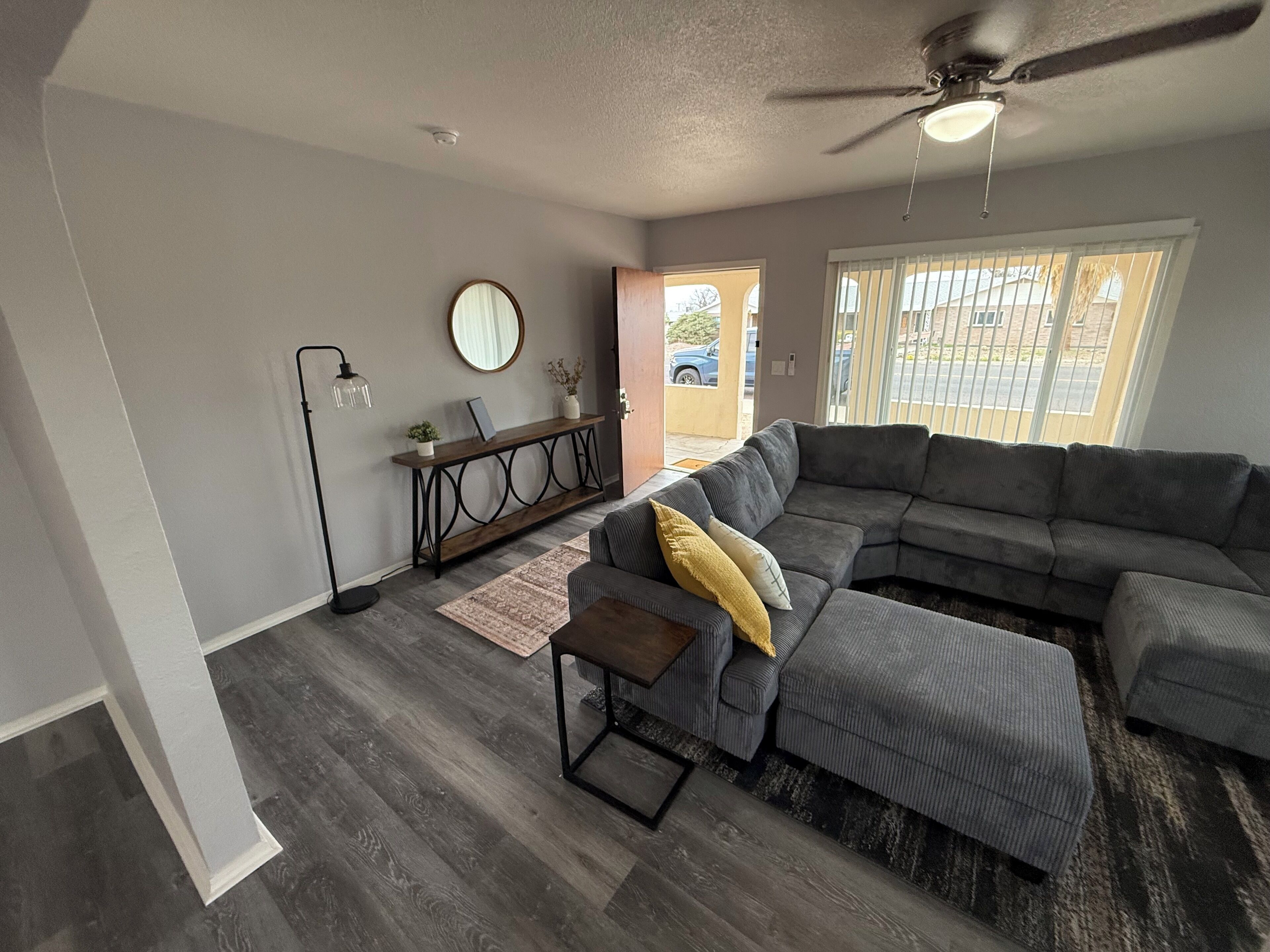 Serene 2-bedroom House With Ac In Charming Safford - Safford, AZ