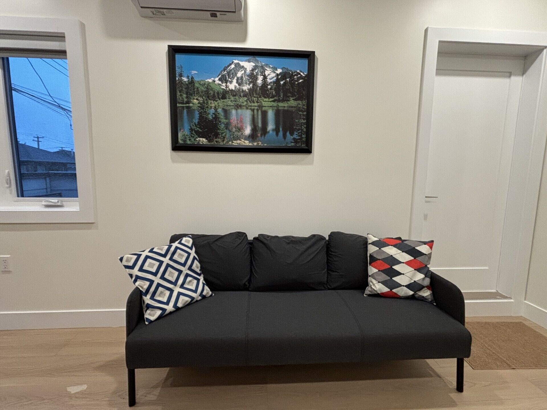 New 2br Garden Suite With Ac And Private Patio - Burnaby