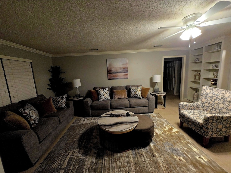 3-bedroom House In Awesome Albany With Cool Ac For Relaxing Stay - Albany, GA