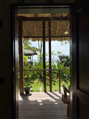 Bungalow Familiar, vista para o oceano | Vista para a água