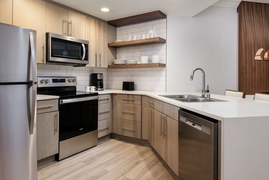 Marriott Newport Beach Villas - 2 Bedrooms 2 Bathrooms - Sleeps 8! - Laguna Beach