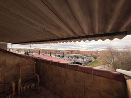 Suite, Vista para a cidade | Terrenos do alojamento