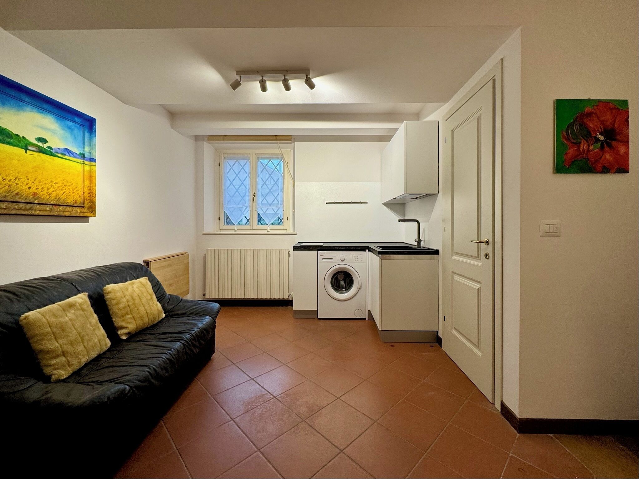 Modern One-bedroom Apartment In Historic Center Behind The Ducal Palace - Modena
