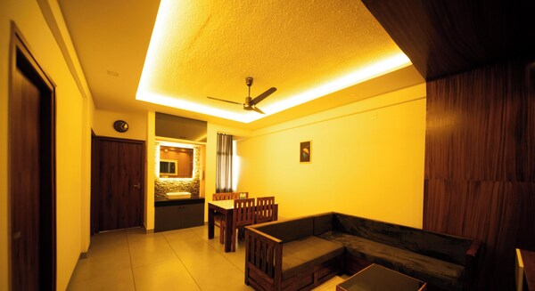 Spezio Luxurious Apartments - Perintalmanna