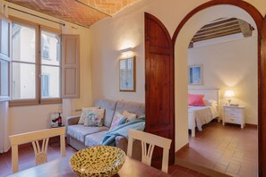 Apartamento (1 Bedroom) | Refeições no quarto