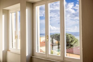 Apartamento (3 Bedrooms) | Vista do quarto