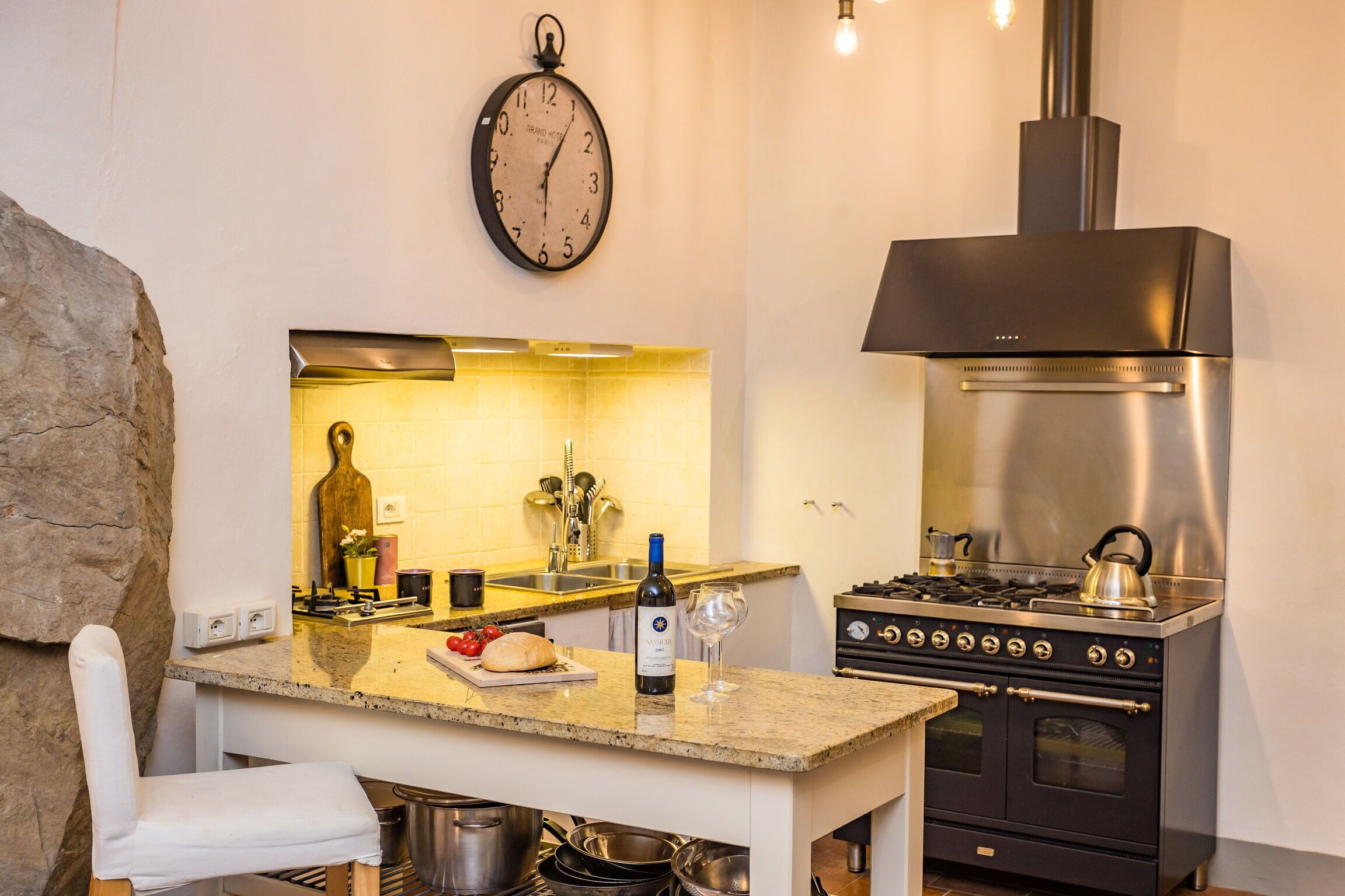Apartamento (4 Bedrooms) | Refeições no quarto