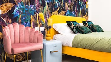 Quarto Duplo Design, 1 cama queen-size | Com decoração personalizada, com mobília individualizada