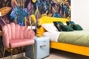 Quarto Duplo Design, 1 cama queen-size | Com decoração personalizada, com mobília individualizada 